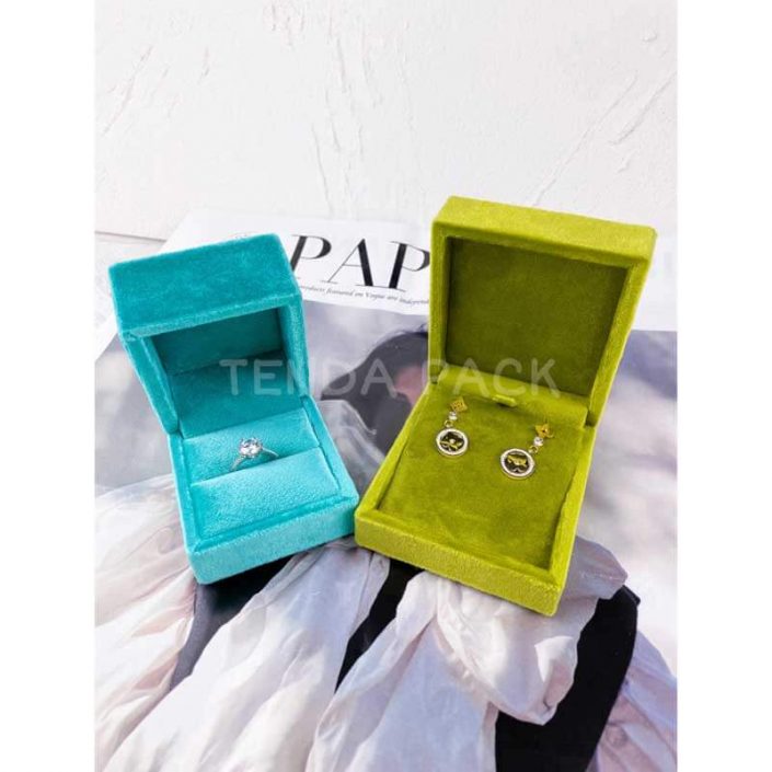 Beautiful And Soft Velvet Jewelry Boxes - Custom Packaging | Boxes ...